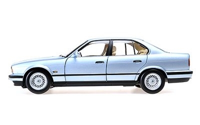BMW 535i E34 1988 LIGHT BLUE METALLIC - Minichamps - MC-100024007 ...